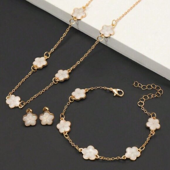 Jewelry | 18k Gold Filled White Mother Of Pearl Clover Jewelry Set ...